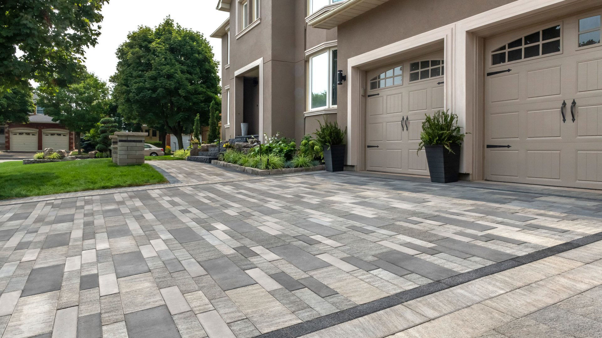 Arnts | UNILOCK Promenade Plank Paver 100 mm