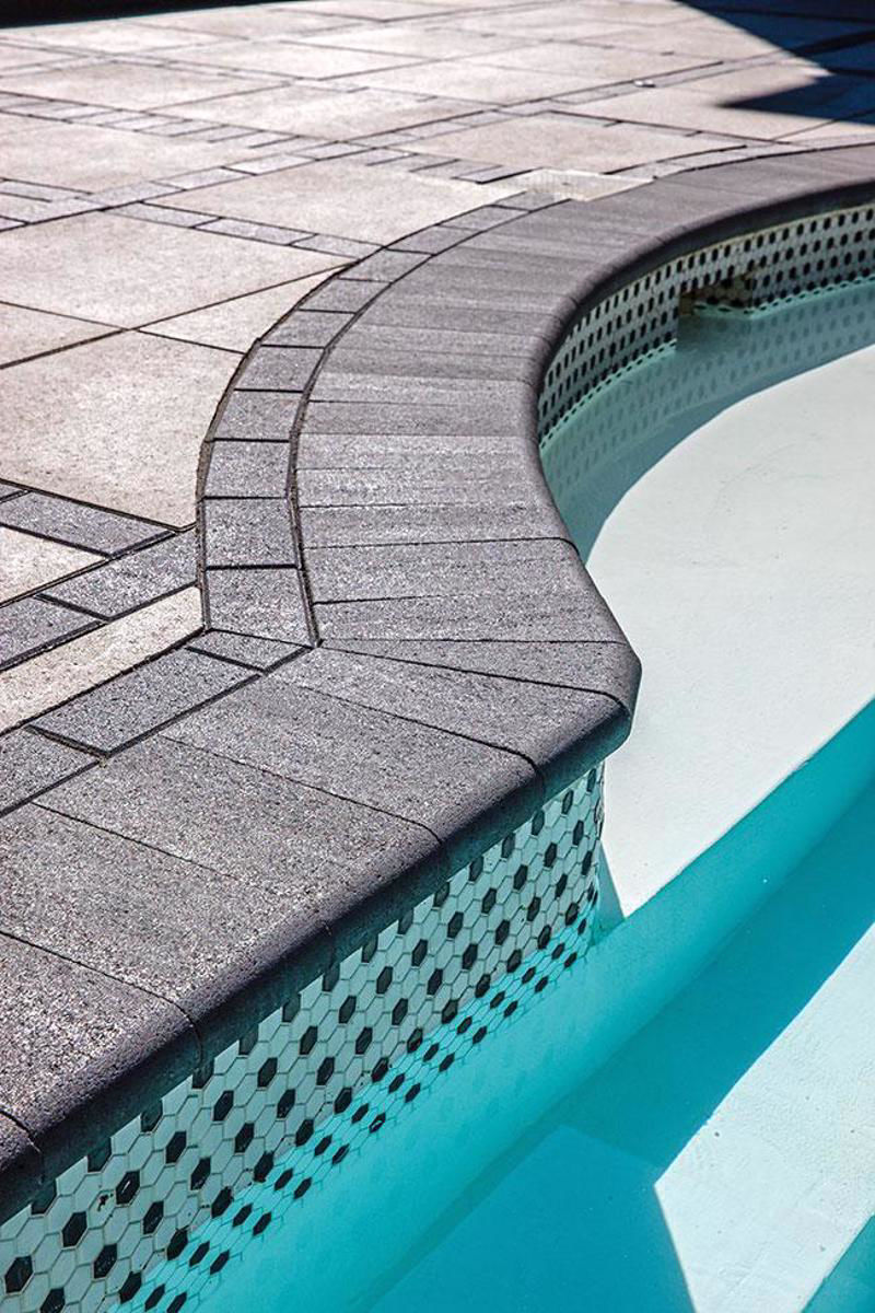 Arnts | TECHO-BLOC Bullnose Coping